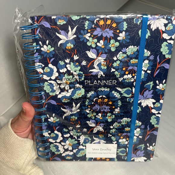 Vera Bradley | Office | Vera Bradley Nwt Non Dated Spiral Planner In ...